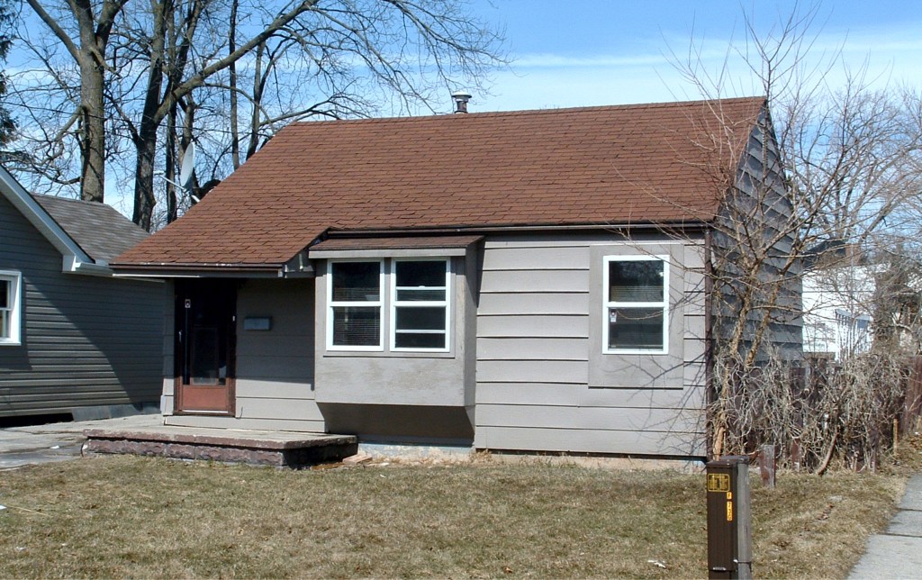 Adding Character to a Wartime House – Old Home Living