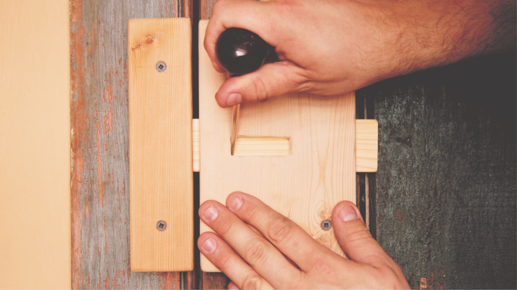 A Wooden Box Latch – Old Home Living